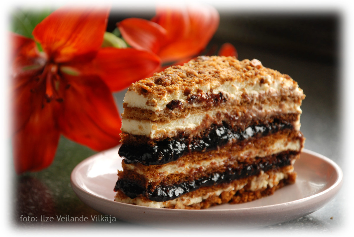 Foto: Fotorecepte: Medus kūka soli pa solim – Receptes – epadomi.lv